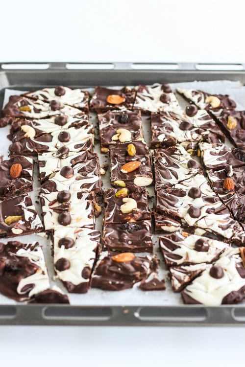 Dark and White Chocolate Bark with Mixed Fruits & Nuts - That Spicy Chick