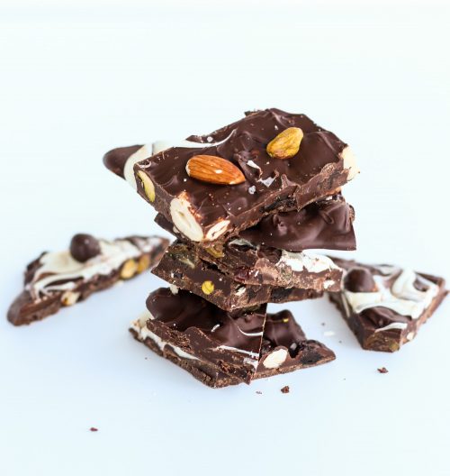Dark and White Chocolate Bark with Mixed Fruits & Nuts - That Spicy Chick