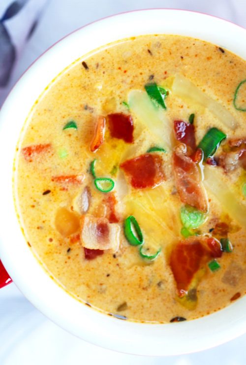 Kicked Up Creamy Clam Chowder - That Spicy Chick
