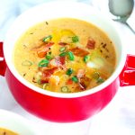 Kicked Up Creamy Clam Chowder - That Spicy Chick
