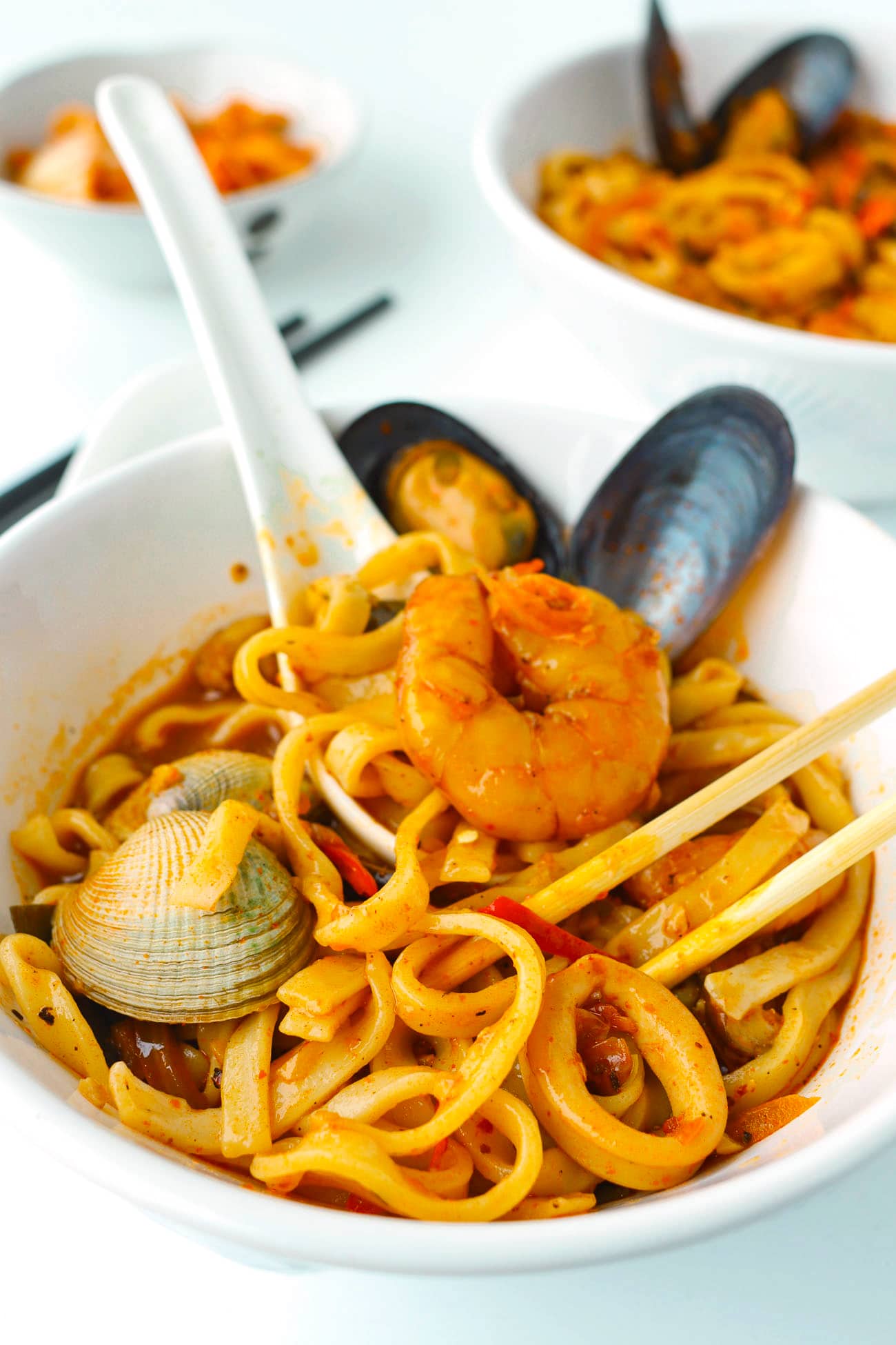 Spicy Korean Seafood Soup Noodles (Jjamppong) - That Spicy Chick