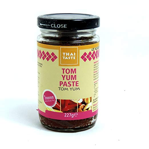 Creamy Tom Yum Pasta - Thai and Italian fusion pasta! - That Spicy Chick