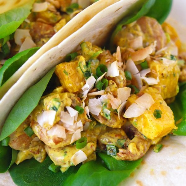 Cajun Shrimp Mango Tacos (w/ Spicy Mango Mayo!) - That Spicy Chick