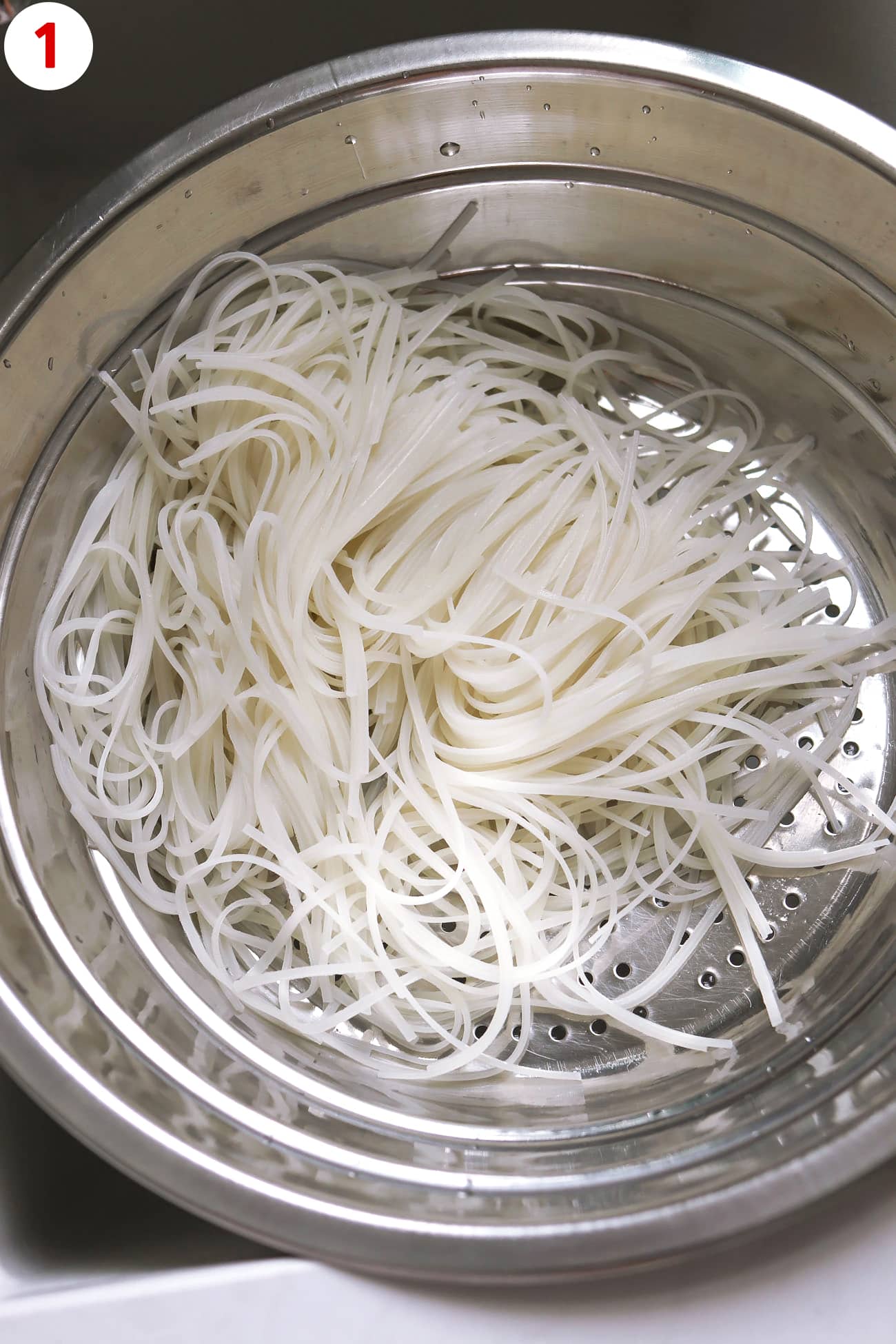 Pad Mee Korat (Pad Thai's spicier cousin!) - That Spicy Chick