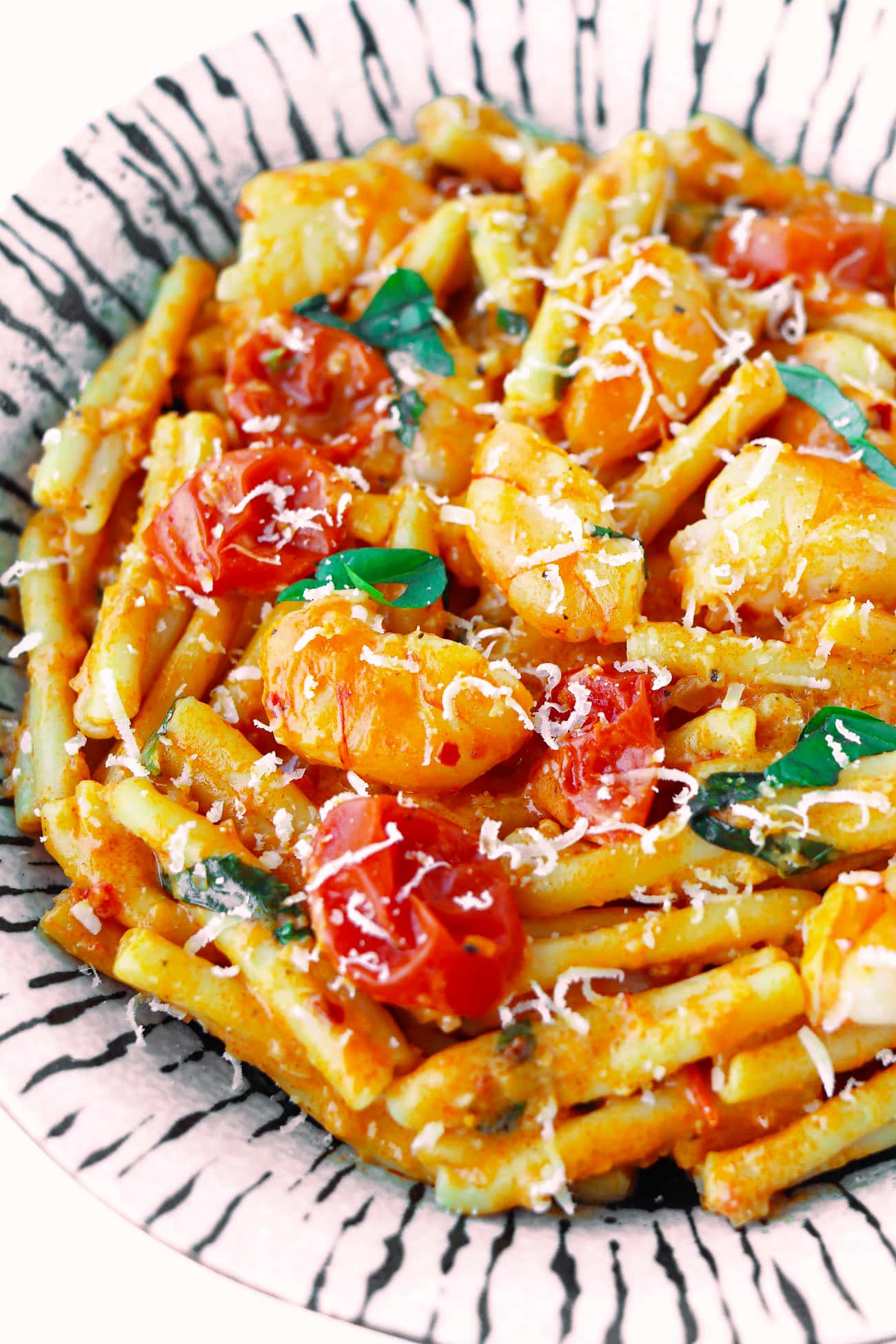 Creamy Rosé Pasta with Prawns - That Spicy Chick