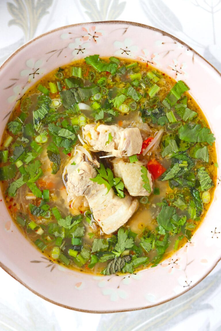 Thai Spicy Pork Rib Soup (Tom Saap Hot & Sour Pork Soup) - That Spicy Chick