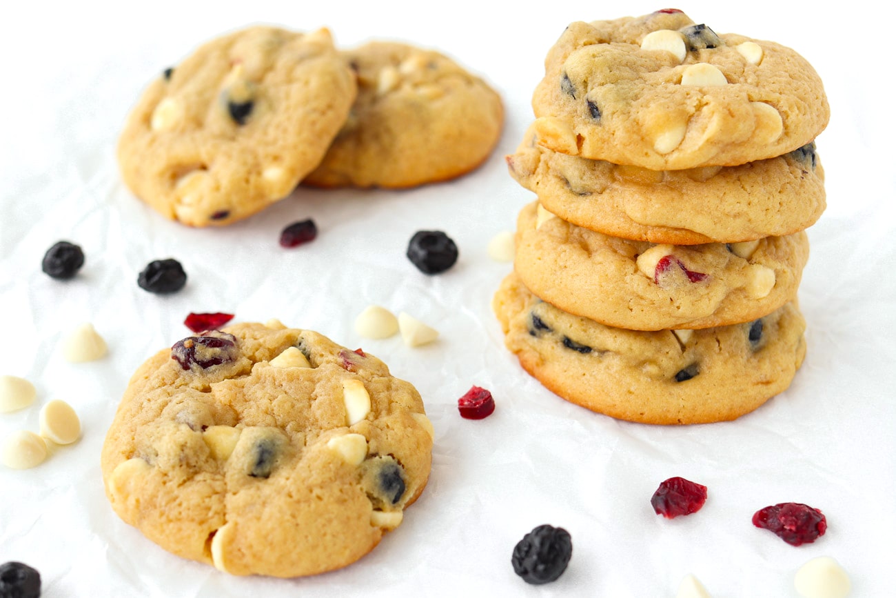 Dried Berries and White Chocolate Soft Muffin Cookies - That Spicy Chick