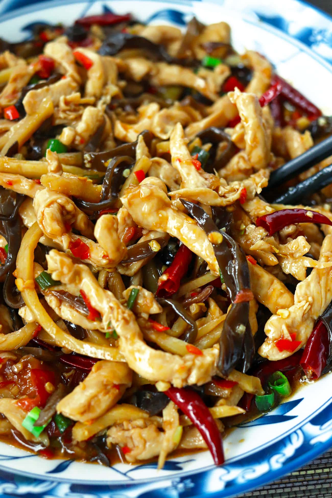 Yu Xiang Chicken (Sichuan Shredded Chicken with Hot Garlic Sauce - Yu ...