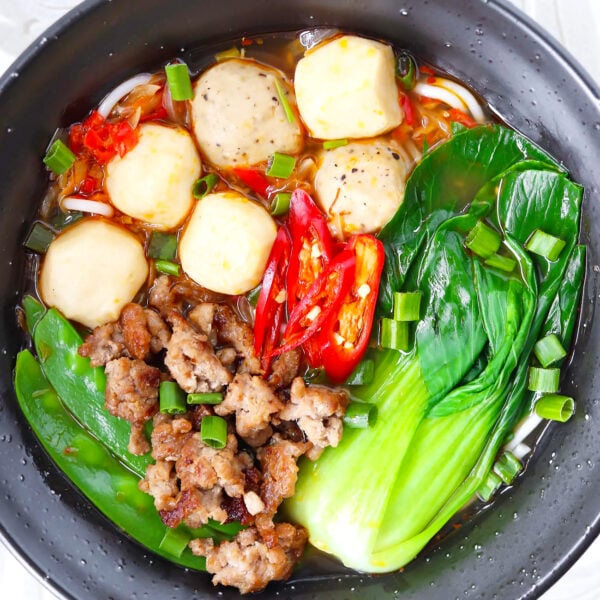XO Noodle Soup (with Crispy Ground Pork & Fish Balls) - That Spicy Chick