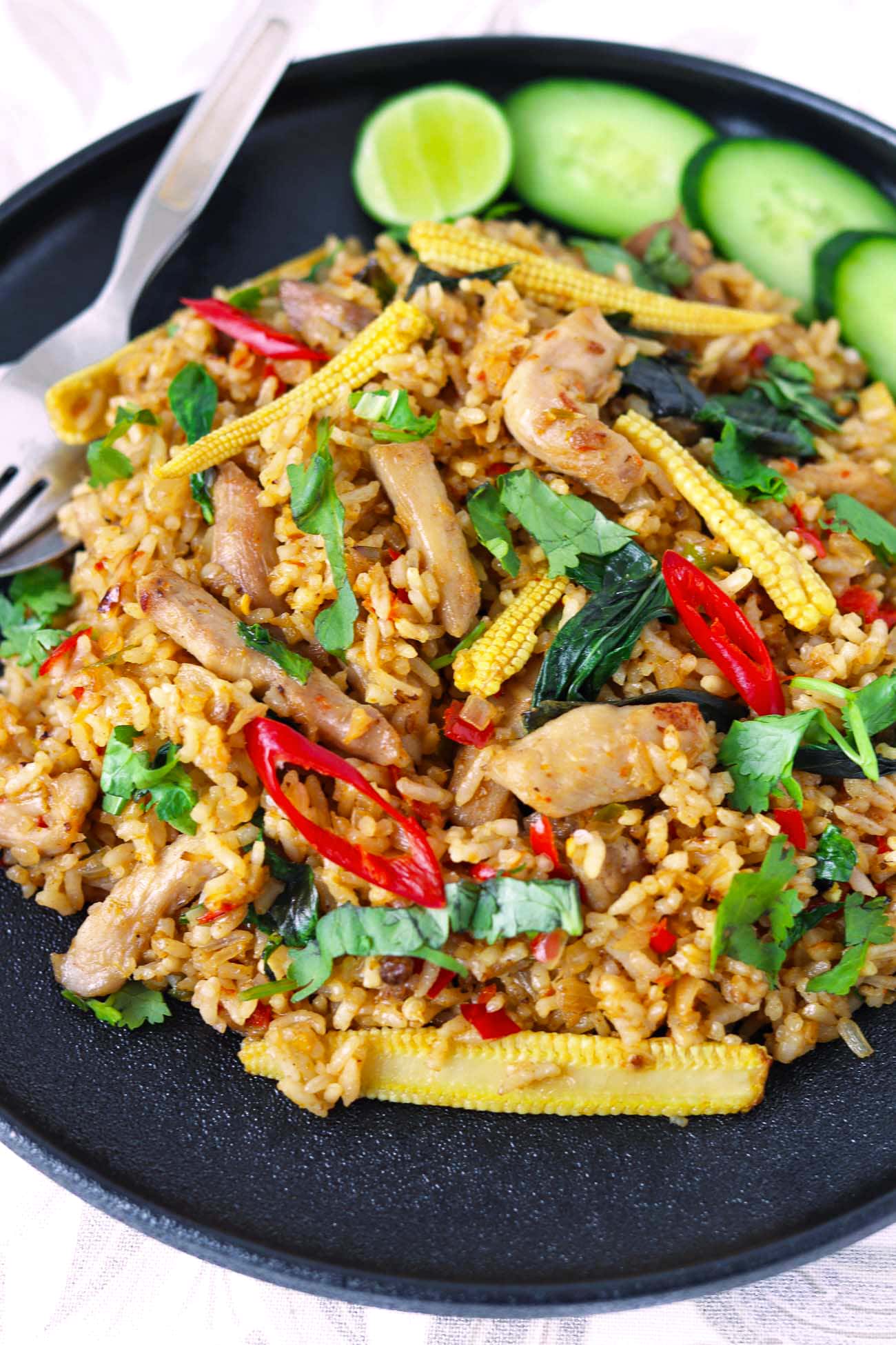 Thai Green Curry Fried Rice with Chicken - That Spicy Chick