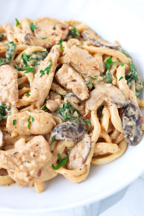 Creamy Mushroom Udon with Chicken - That Spicy Chick