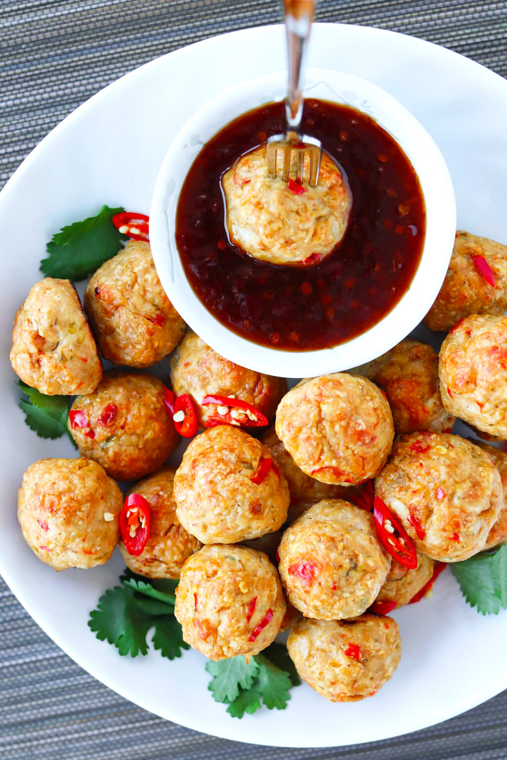 Baked Thai Chicken Meatballs - That Spicy Chick