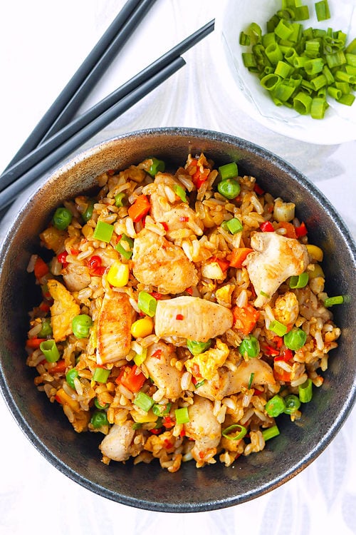 Spicy Chicken Fried Rice (Easy + Meal Prep) - That Spicy Chick