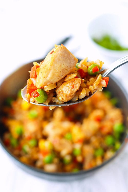 Spicy Chicken Fried Rice (Easy + Meal Prep) - That Spicy Chick
