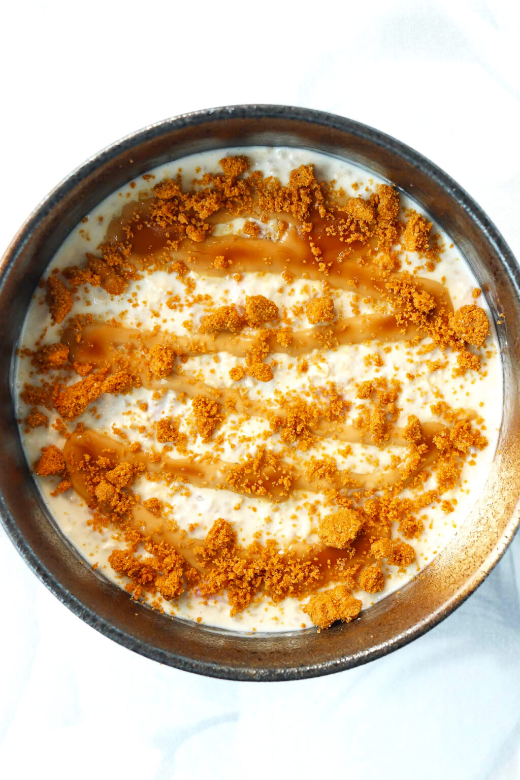 Biscoff Overnight Oats (35 grams protein) - That Spicy Chick