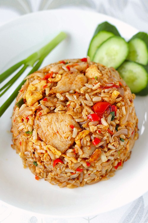 Thai Fried Rice (Khao Pad) - That Spicy Chick