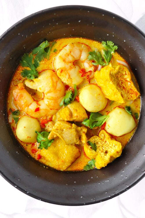 Easy Laksa Noodle Soup - That Spicy Chick