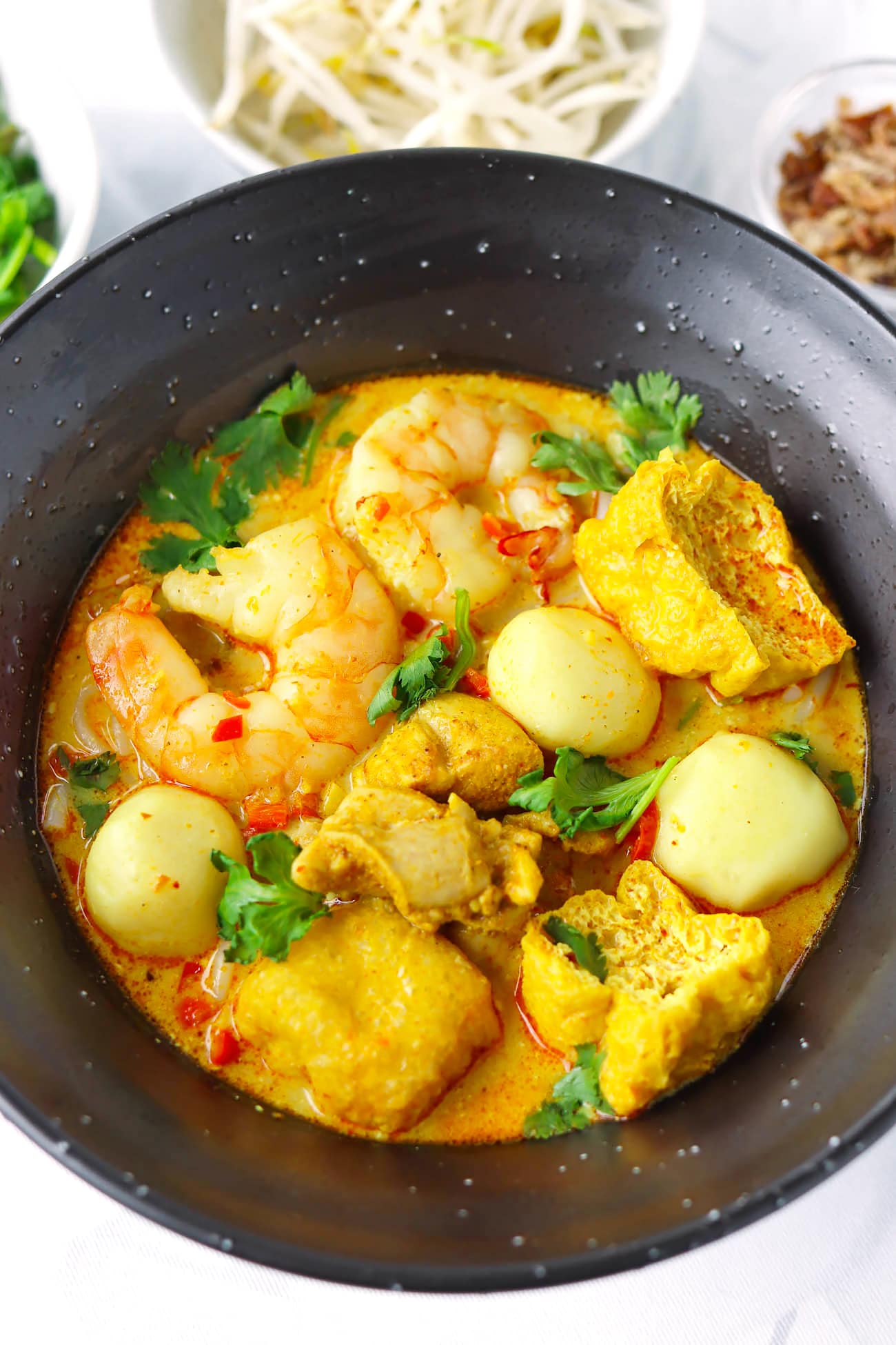 Easy Laksa Noodle Soup - That Spicy Chick