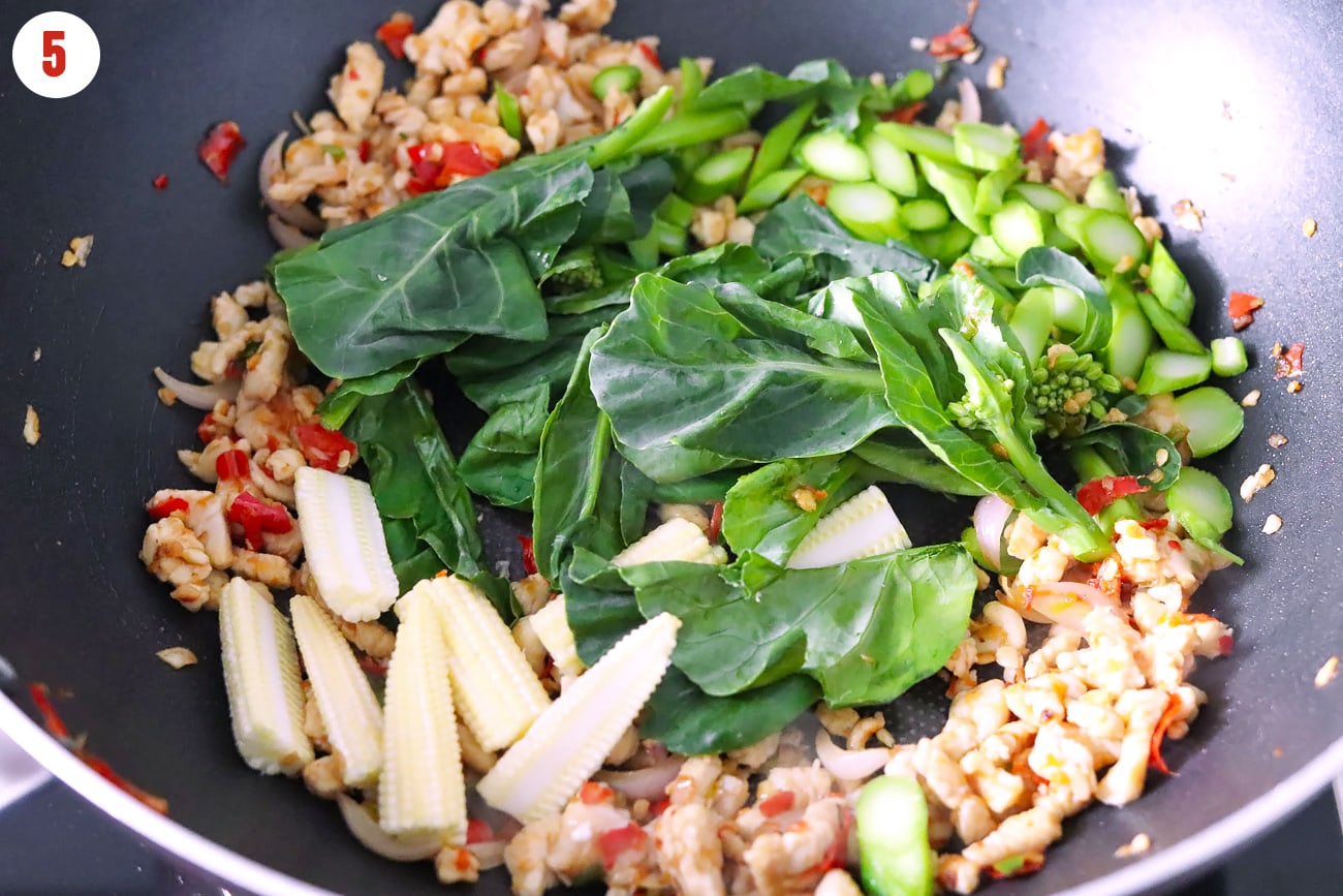 Drunken Udon Noodles (Thai Pad Kee Mao Udon) - That Spicy Chick