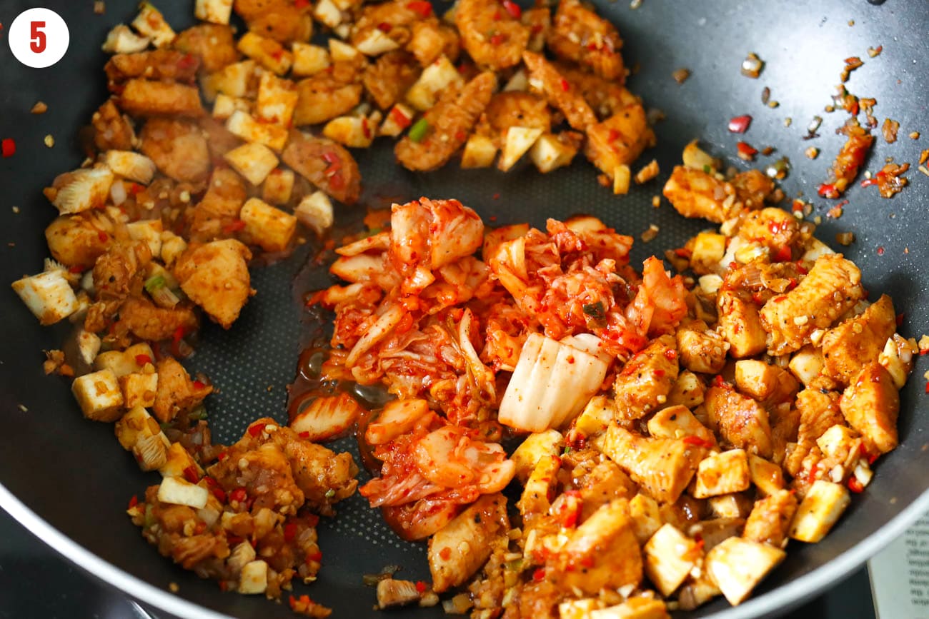 Kimchi Fried Rice with Chicken - That Spicy Chick