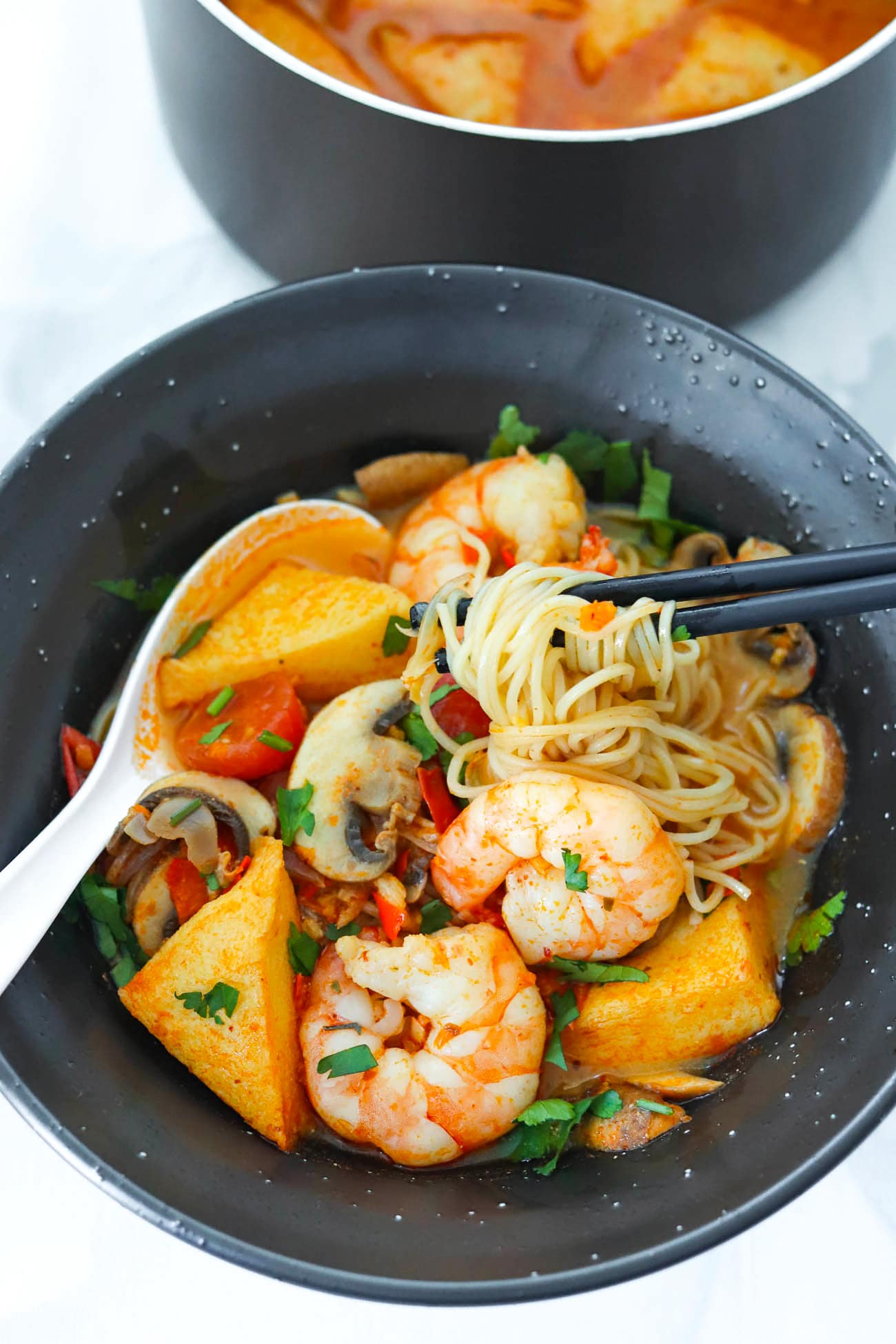 Tom Yum Noodle Soup - That Spicy Chick