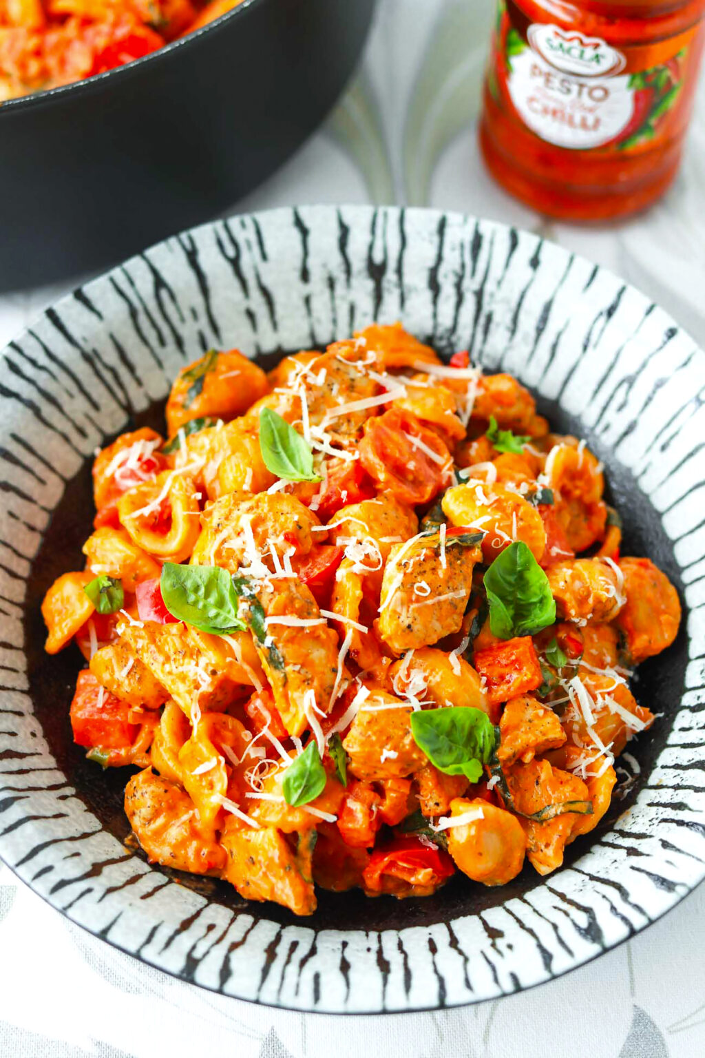 Fiery Chili Pesto Pasta with Chicken - That Spicy Chick