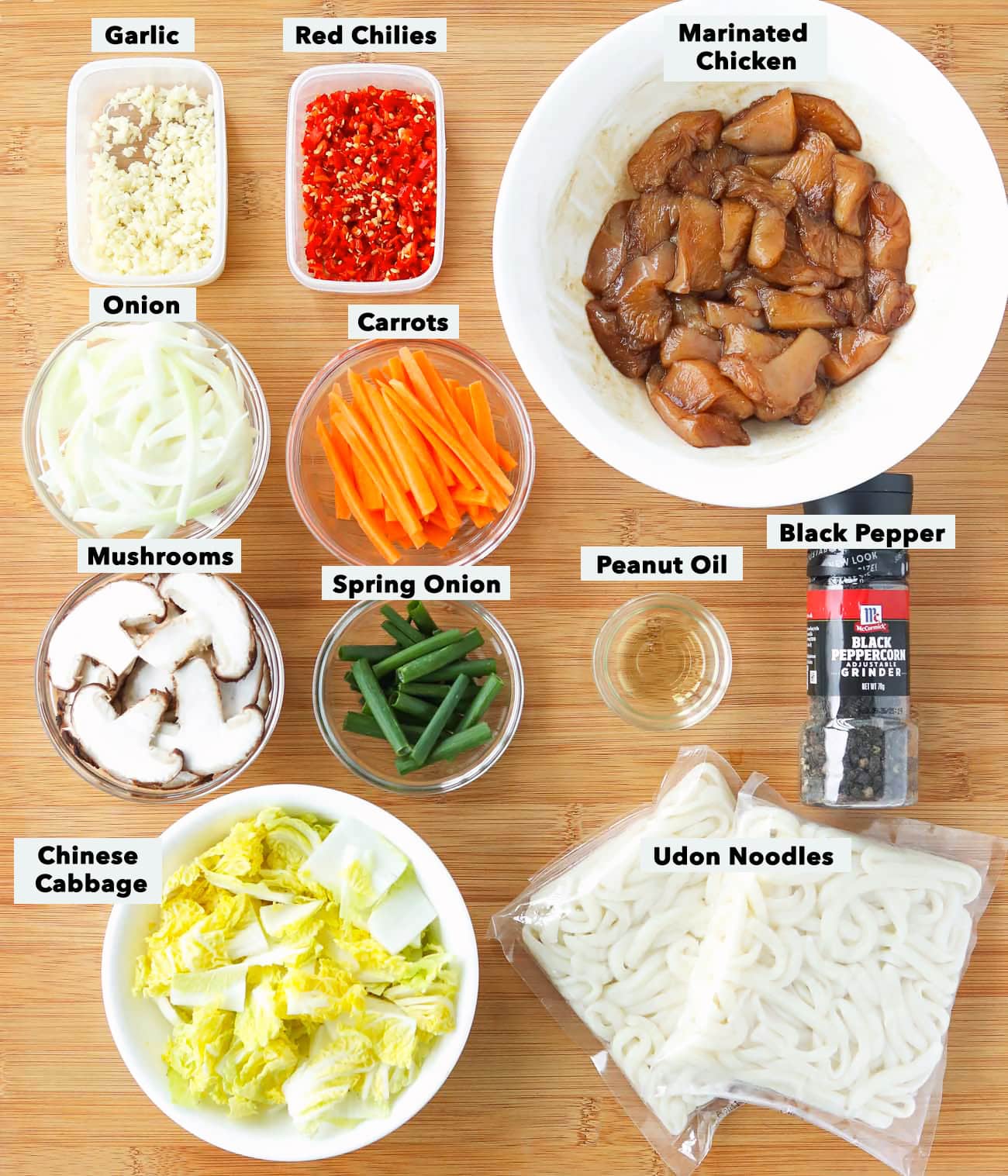 Chicken Yaki Udon (Japanese Stir-Fried Noodles Recipe) - That Spicy Chick