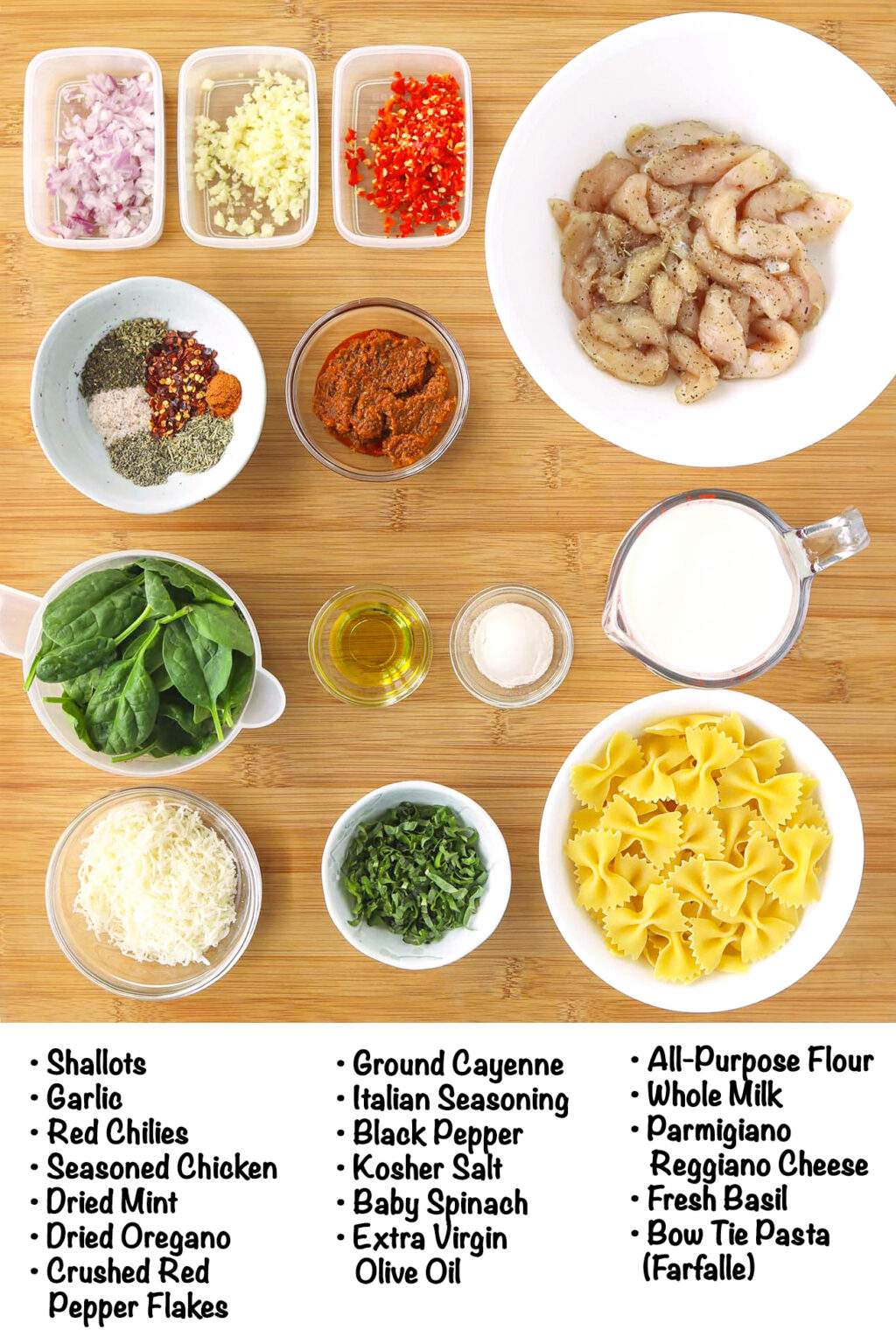 Creamy Red Pesto Pasta with Chicken - That Spicy Chick